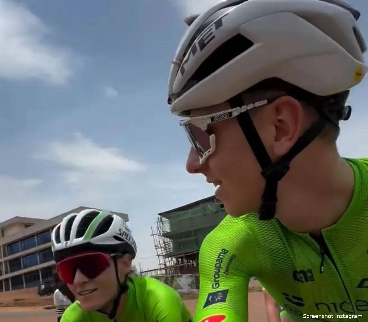 🎥 Rwanda meets the cyclists and vice versa: Pogacar and Zigart take notice, Dutch riders train ...